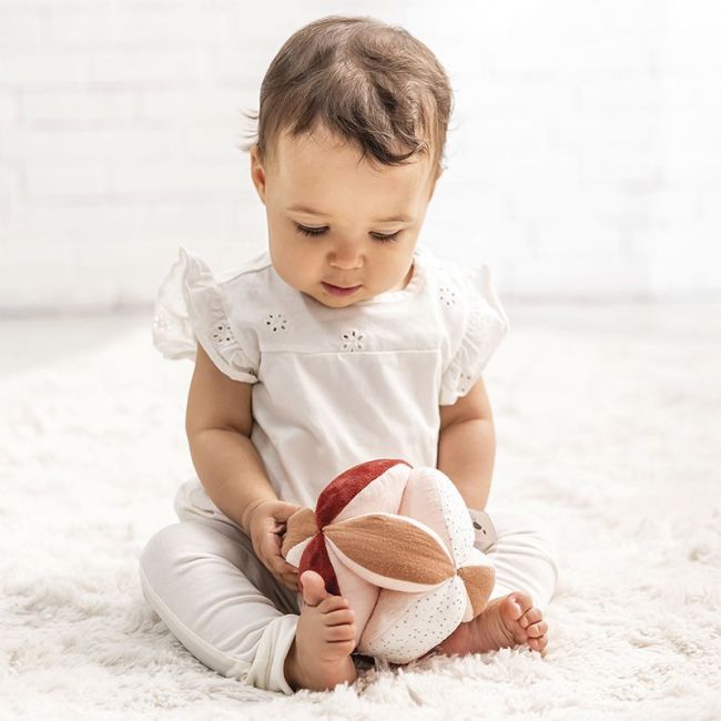 Pelota con Actividades Rosa - NATTOU | BebéCenter